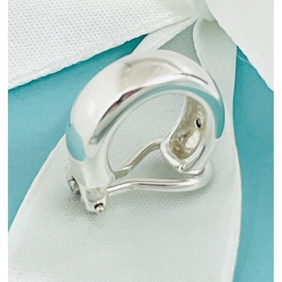 Tiffany & Co. | Jewelry | Tiffany Co Single Hoop Huggie Clipon Earring ...